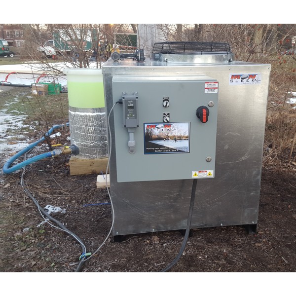 1,400 Square Foot Chiller | Iron Sleek