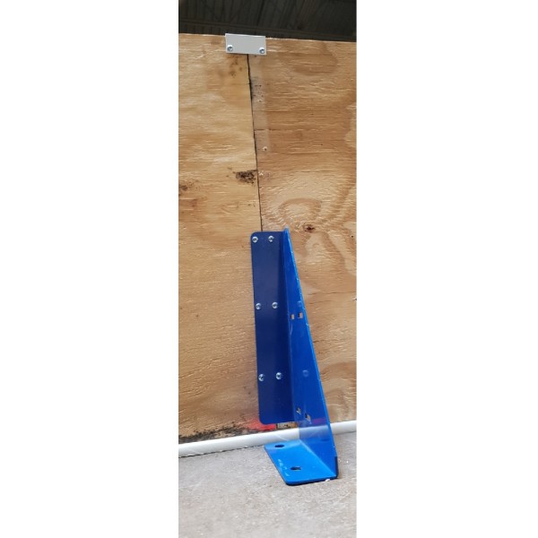 Ice Rink Ground Brackets for Hard Courts | Iron Sleek